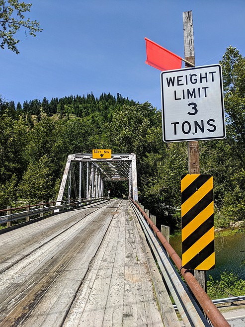 Silver Bridge weight limit reduced | Shoshone News-Press Silver Bridge weight limit reduced | Shoshone News-Press